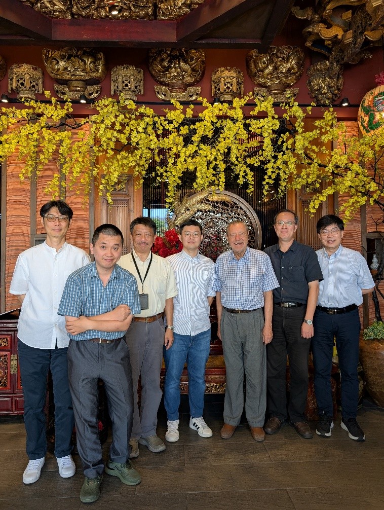 高雄醫學大學 醫藥暨應用化學系 - Professor Alexander P. Demchenko Delivers Lecture at ...